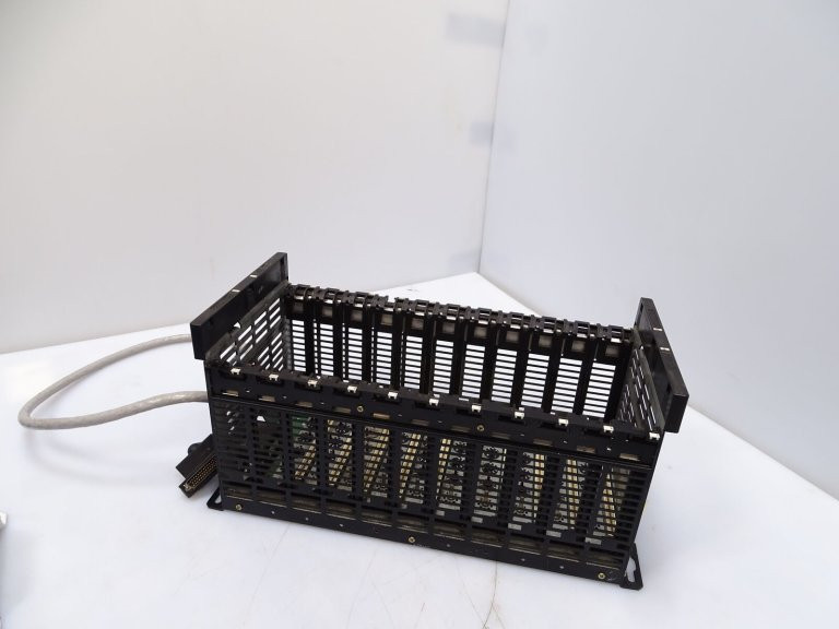 Telemecanique TSXRKN82 PLC Rack