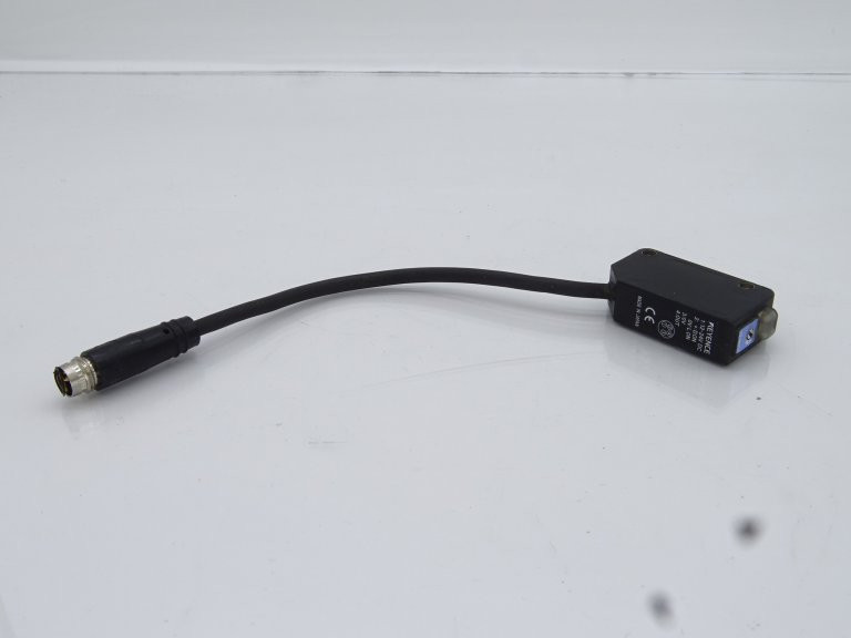 Keyence Corp PZ-M32P Connector