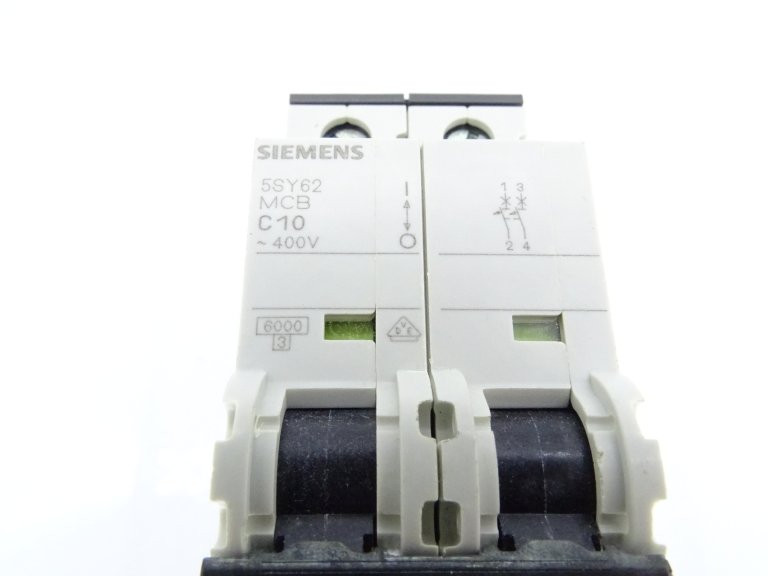 Siemens 5SY6210-7 Circuit Breaker