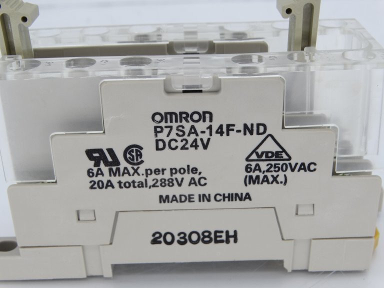 Omron P7SA-14F-ND DC24 Relay Socket