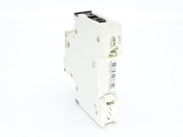 Siemens 5SY6106-7 Circuit Breaker