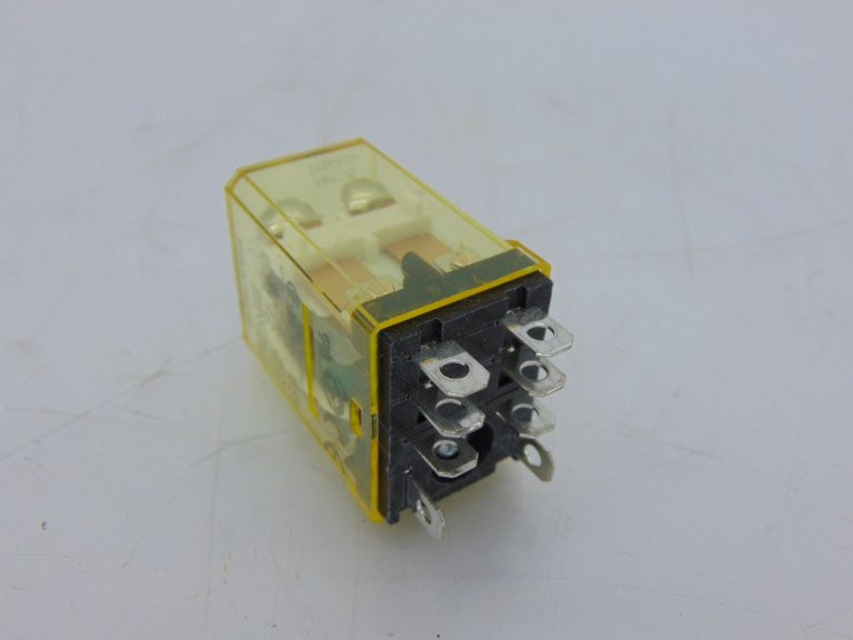 Schneider Electric RXM2LB2BD Relay