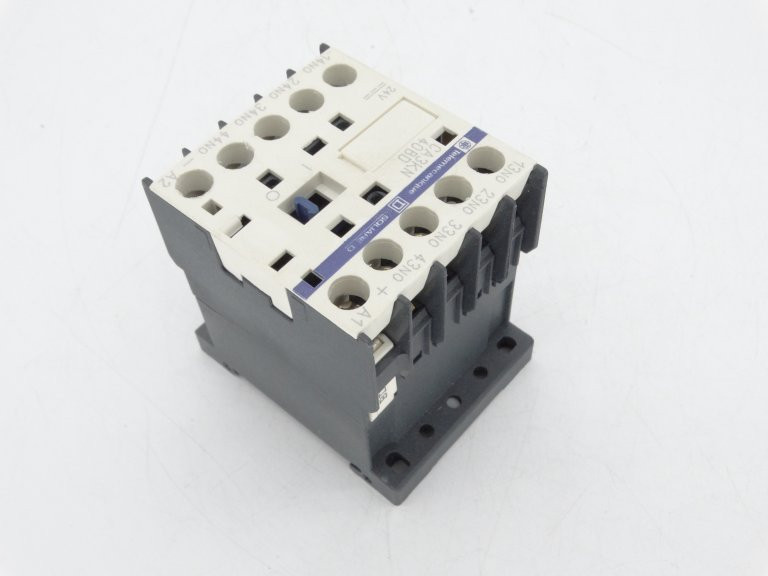 Schneider Electric CA3KN40BD Relay