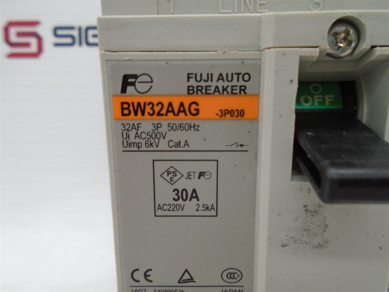Fuji Electric BW32AAG-3P030 Circuit Breaker
