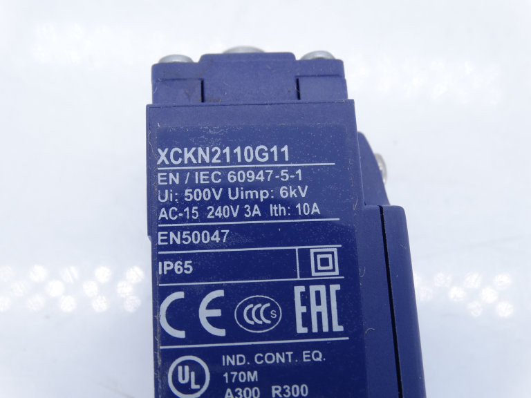 Schneider Electric XCKN2110G11 Switch