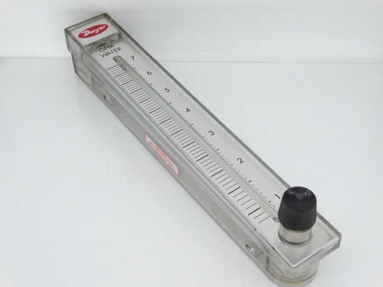 Dwyer RMC-144-SSV Flow Meter