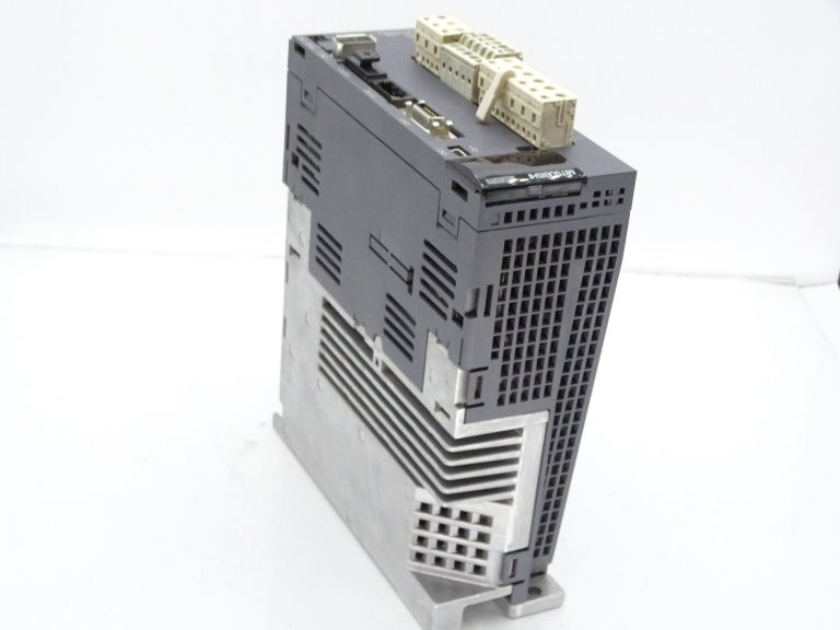 Mitsubishi MR-J3-100B Amplifier
