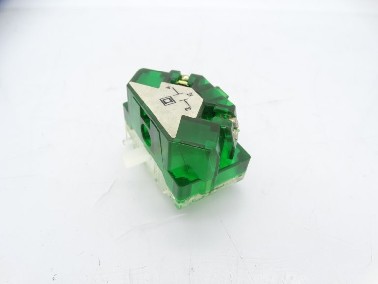Square D 9001-KA-2 Contact Block