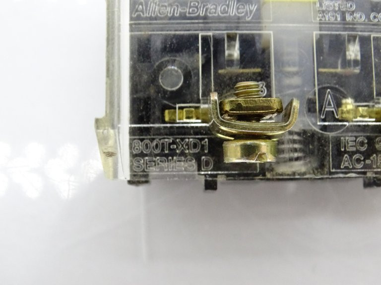 Allen Bradley 800T-XD1 Series D Contact Block