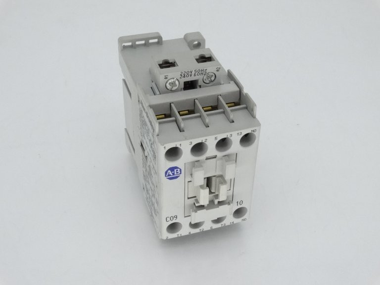 Allen Bradley 100-C09A10 Series A Contactor