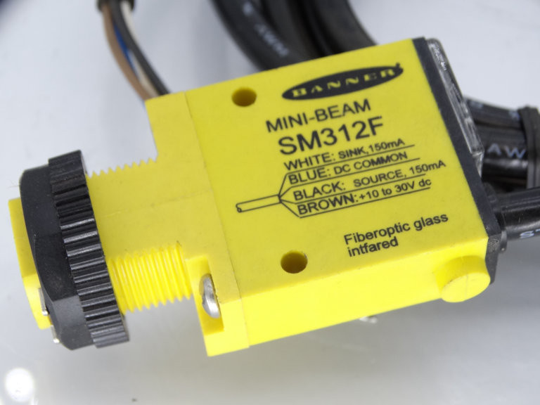 Banner Engineering SM312F Sensor