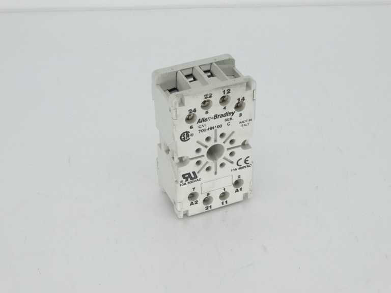 Allen Bradley 700-HN100 Series C Relay Socket