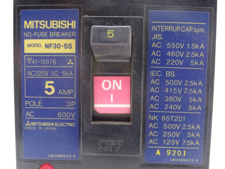Mitsubishi NF30-SS-3P-5A Circuit Breaker