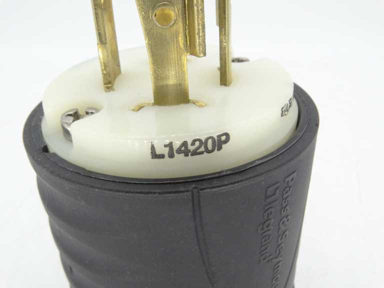 Legrand L1420P Plug