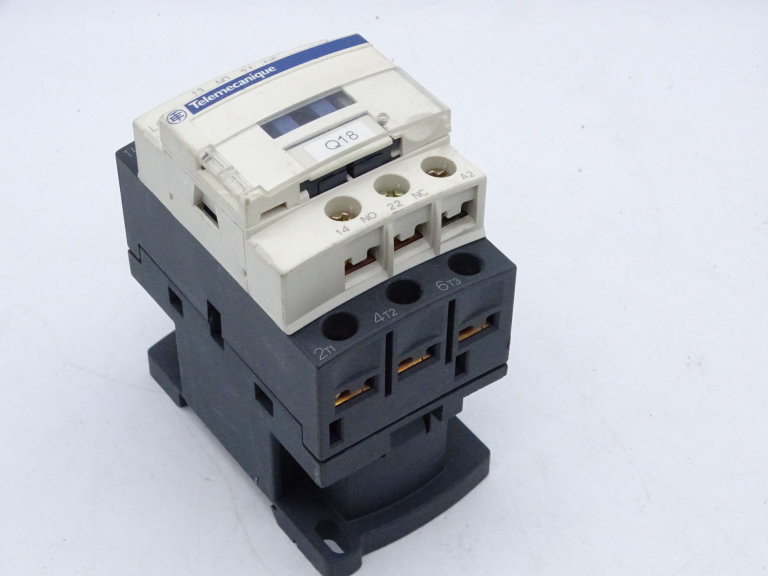 Schneider Electric LC1D12B7 Contactor