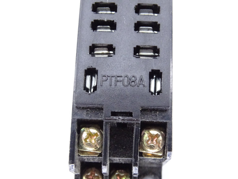 Omron PTF08A Relay Socket