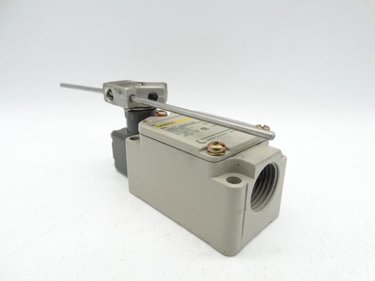 Omron WLCL-TH Switch