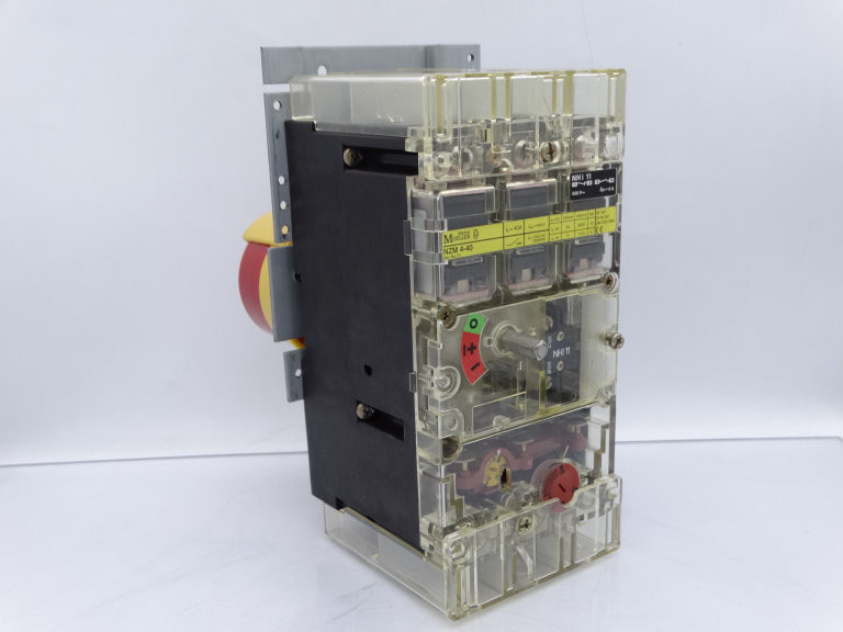 Eaton Corporation NZM4-40 Circuit Breaker