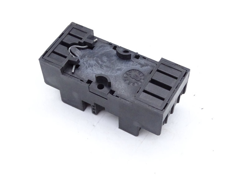 Allen Bradley 700-HN103 Series B Relay Socket