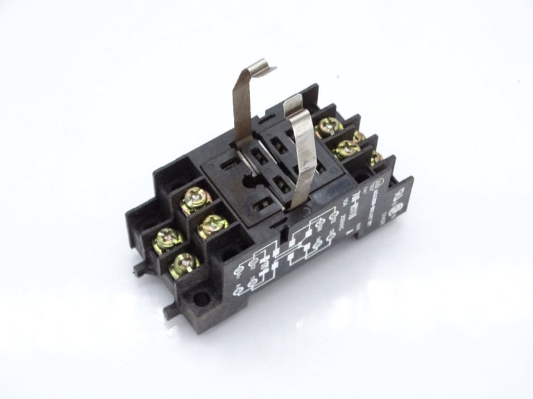 Allen Bradley 700-HN116 Series A Relay Socket
