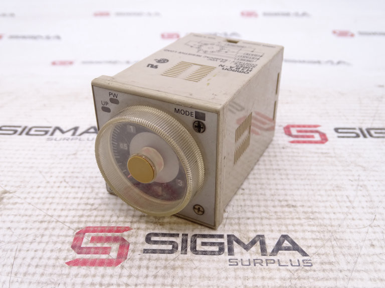 Omron H3BA-N-DC24 Timer
