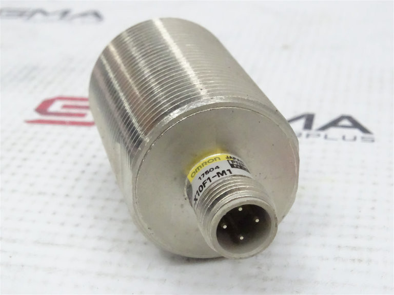 Omron E2E-X10F1-M1 Sensor