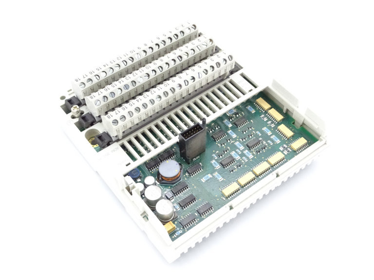 Modicon 170-ADM-350-15 PLC Module