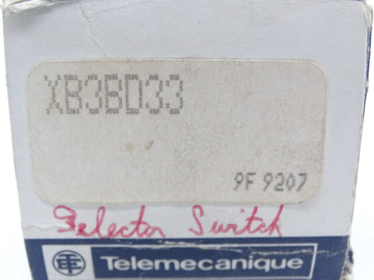 Schneider Electric XB3-BD33 Switch