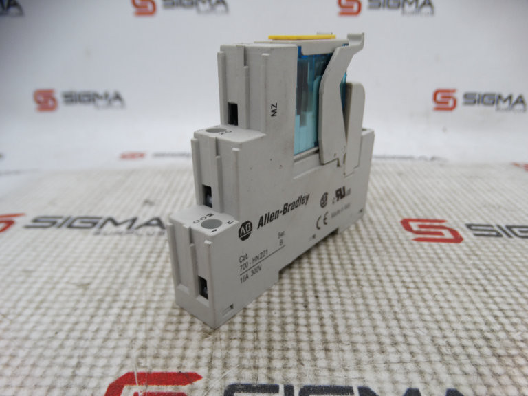 Allen Bradley 700-HN221 Series B Relay Socket
