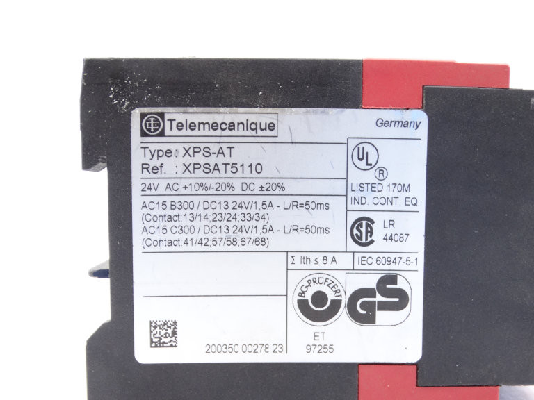 Schneider Electric XPSAT5110 Relay