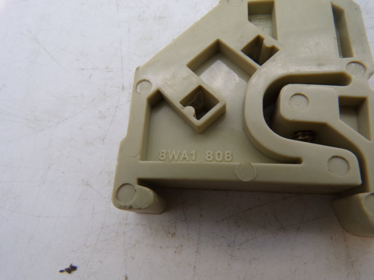 Siemens 8WA1-808 Terminal Block