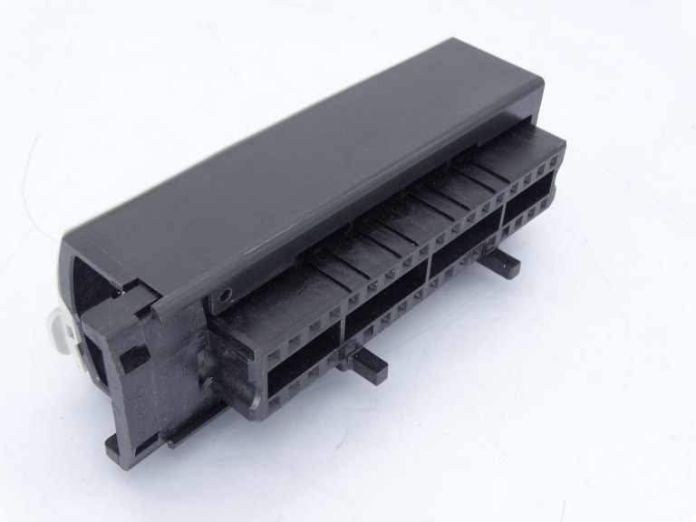 Allen Bradley 1756-TBCH-TBE Series A Terminal Block