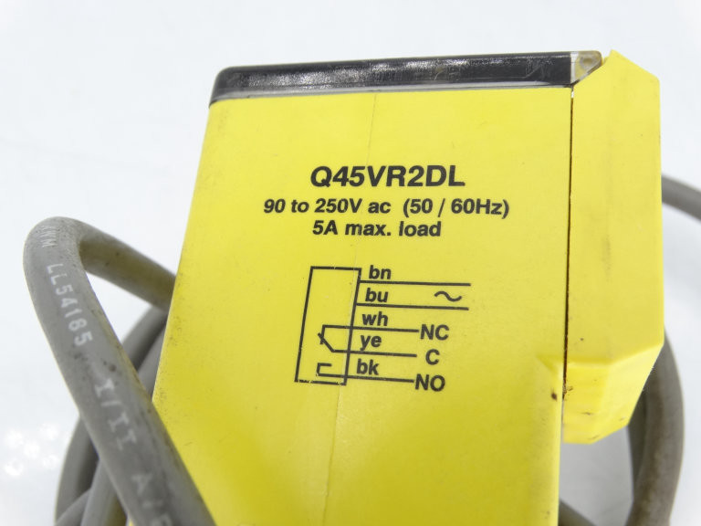 Banner Engineering Q45VR2DL Sensor
