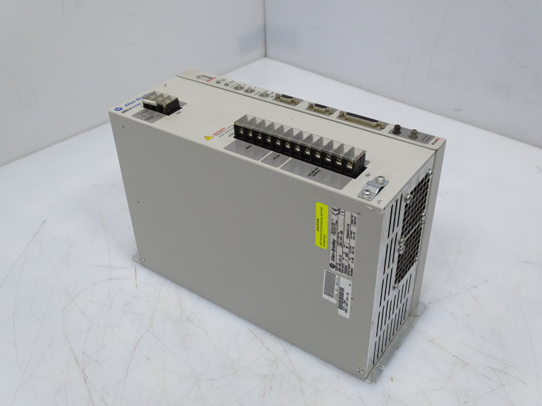 Allen Bradley 2098-DSD-075-SE Series B Servo Drive