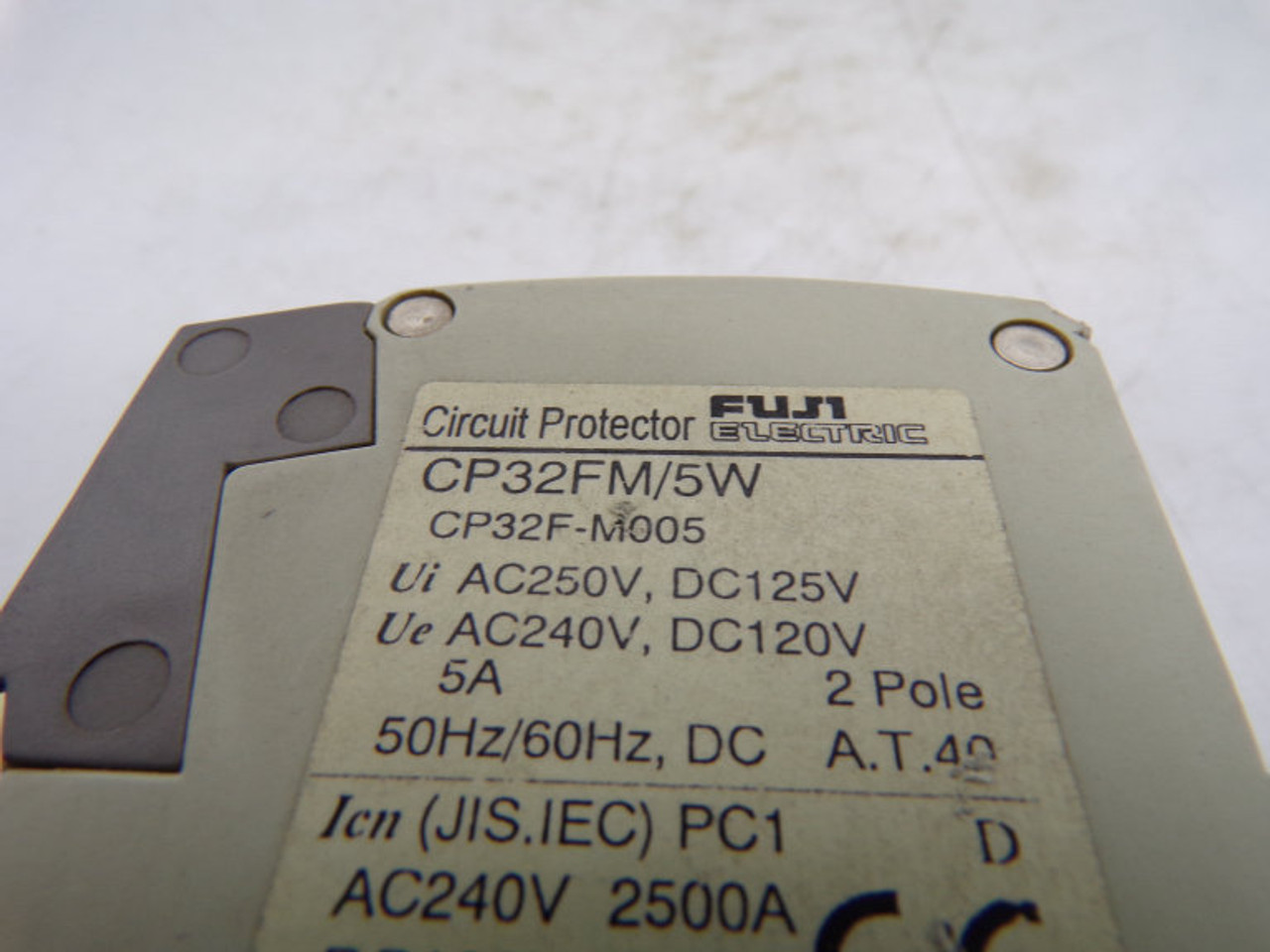 Fuji Electric CP32FM/5W Circuit Breaker