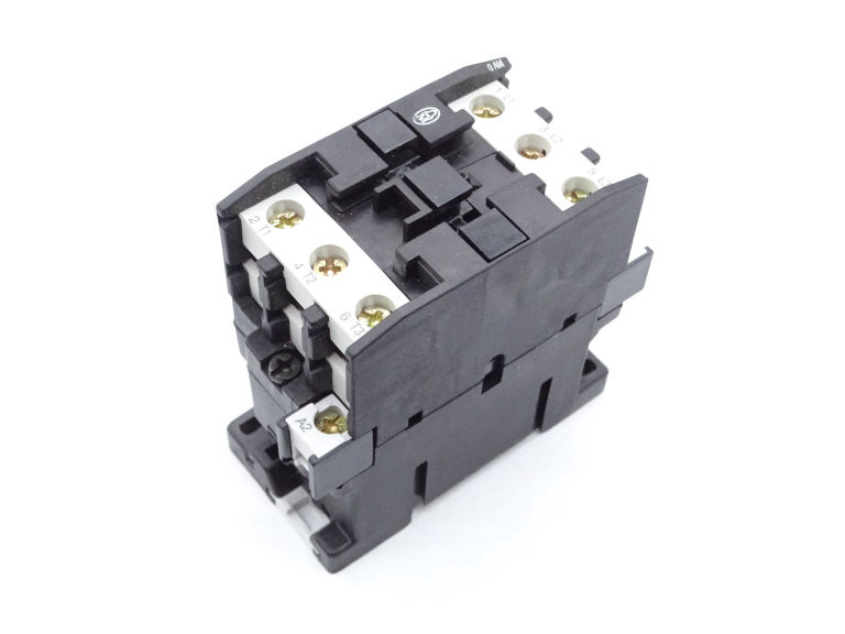Moeller DIL0AM-110V/50HZ/120V/60HZ Contactor
