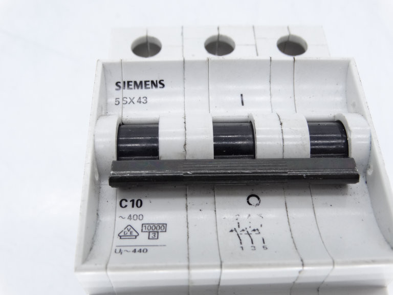 Siemens 5SX43-C10 (5SX4310-7) Circuit Breaker