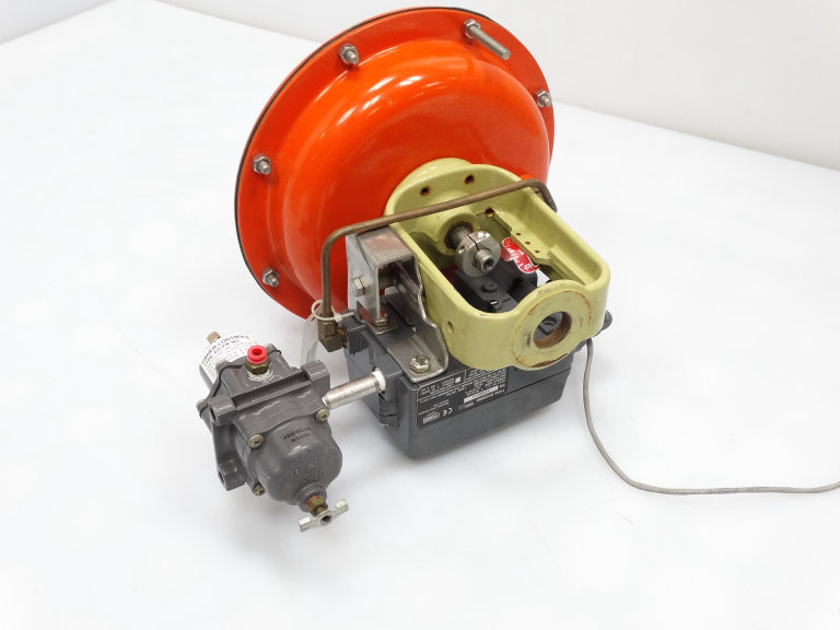 Fisher Controls 54.24003 WITH DVC2000 WITH 67CFR-362 Valve