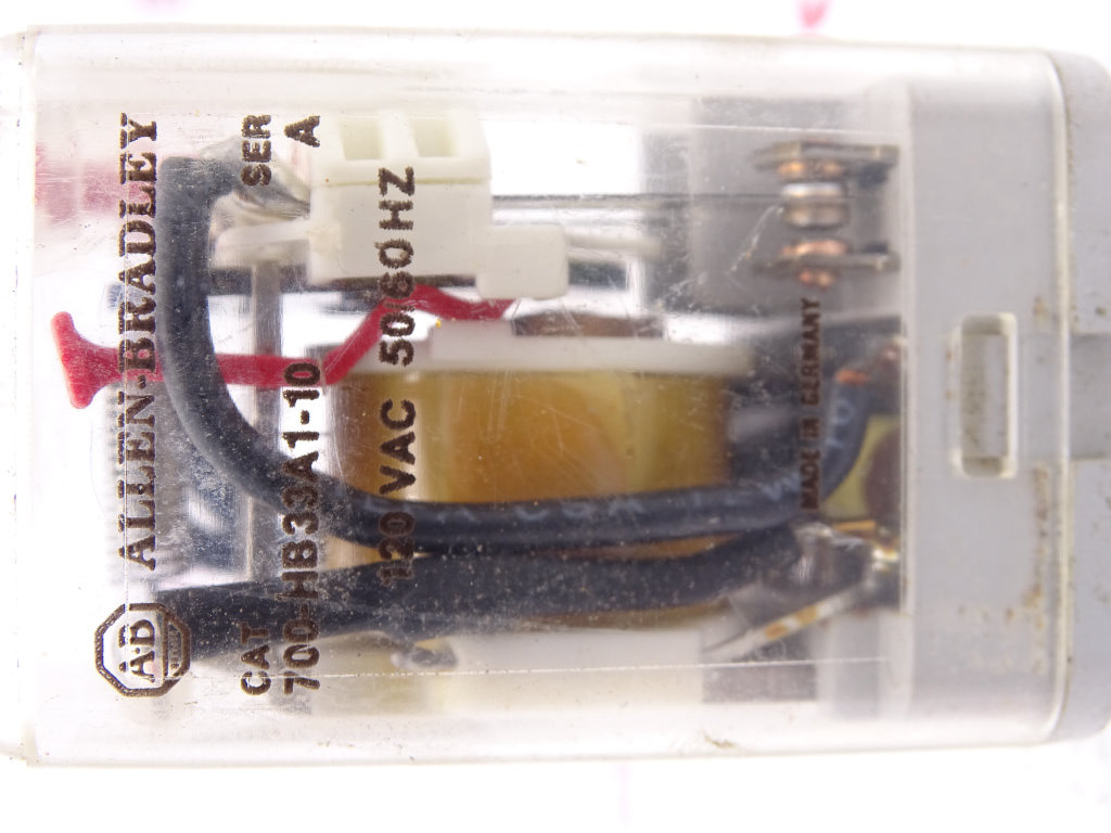 Allen Bradley 700-HB33A1-10 Series A Relay