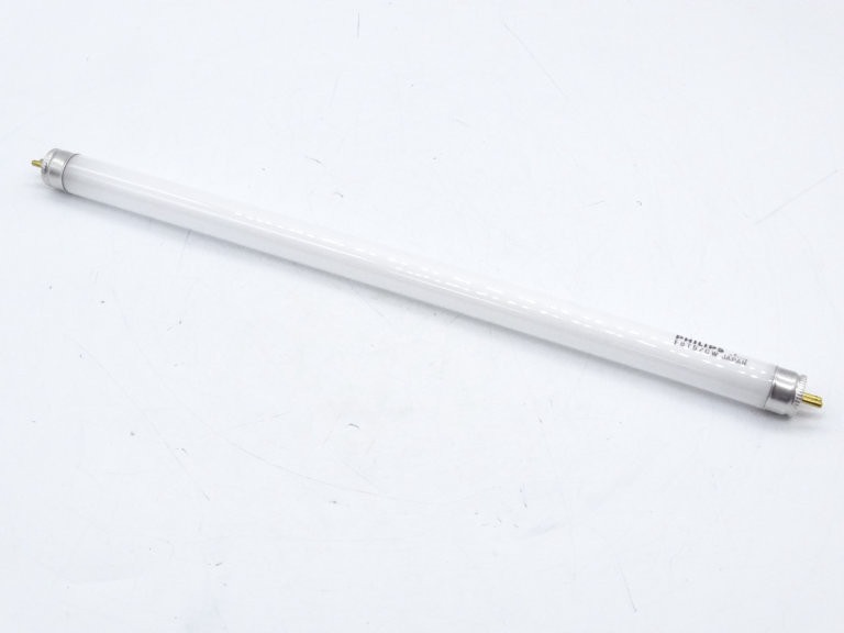 Philips F8-T5/CW Light Fixture