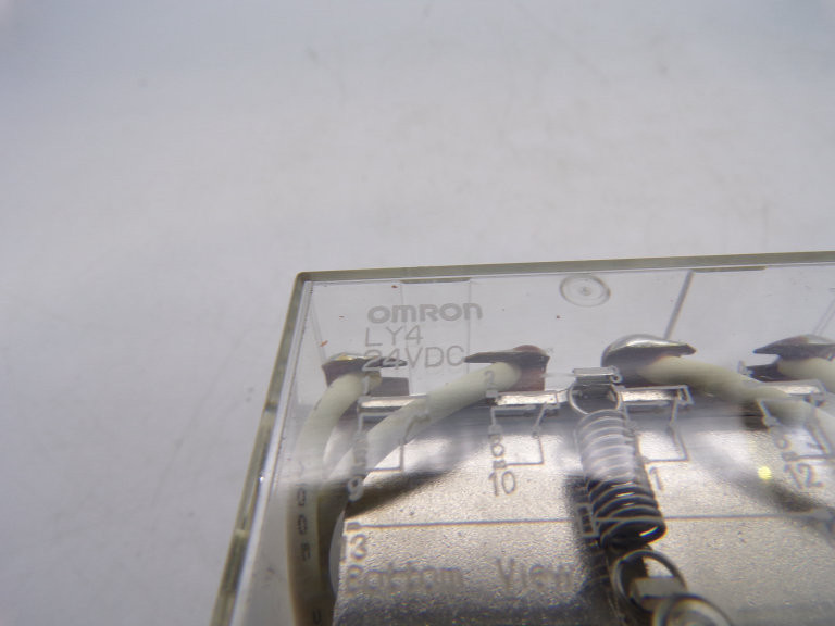 Omron LY4-DC24 Relay