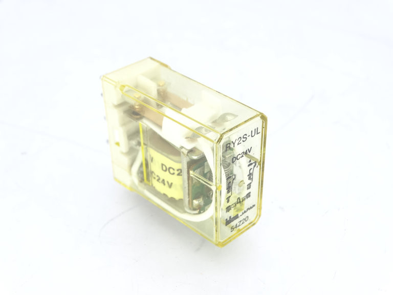 Idec RY2S-ULDC24V Relay