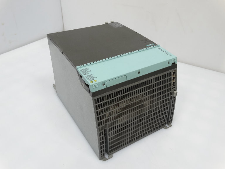 Siemens 6SL3130-7TE31-2AA1 Servo Drive