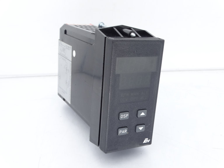 Red Lion Controls TCU00001 Temperature Controller