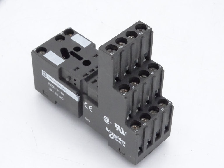 Schneider Electric Telemecanique RXZE1S114M Relay Socket