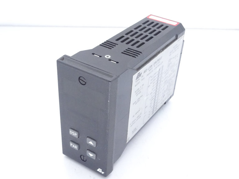 Red Lion Controls PCU11000 Temperature Controller