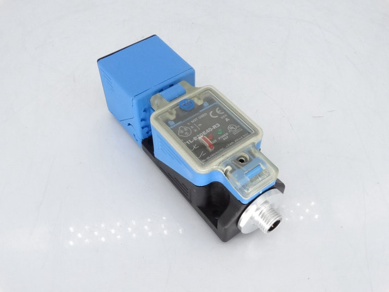 Allen Bradley 871L-B20E40-R3 Series A Sensor