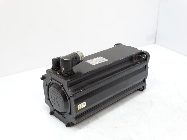 Allen Bradley MPL-B680H-MJ74AA Series A Servo Motor
