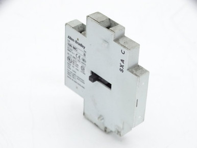 Allen Bradley 100-MCA02 Series B Receptacle