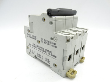 Schneider Electric 17471 Circuit Breaker